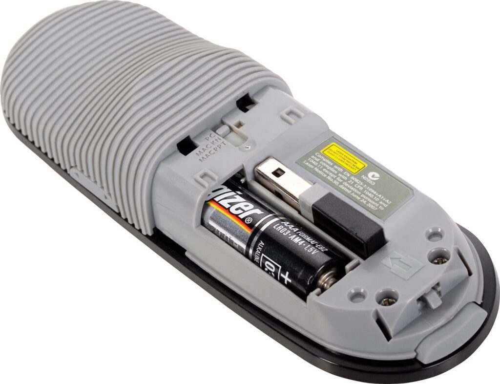 P09 Multimedia Presentation Remote - Lobcom HK Ltd